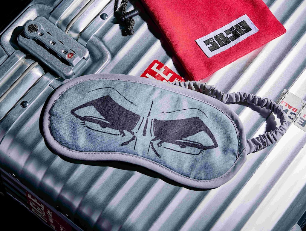 安眠妨害は絶許！？ 『BE-PAL』最新号特別付録「最強寝眼鏡 ゴルゴアイマスク」 | アニメージュプラス - アニメ・声優・特撮・漫画のニュース発信！